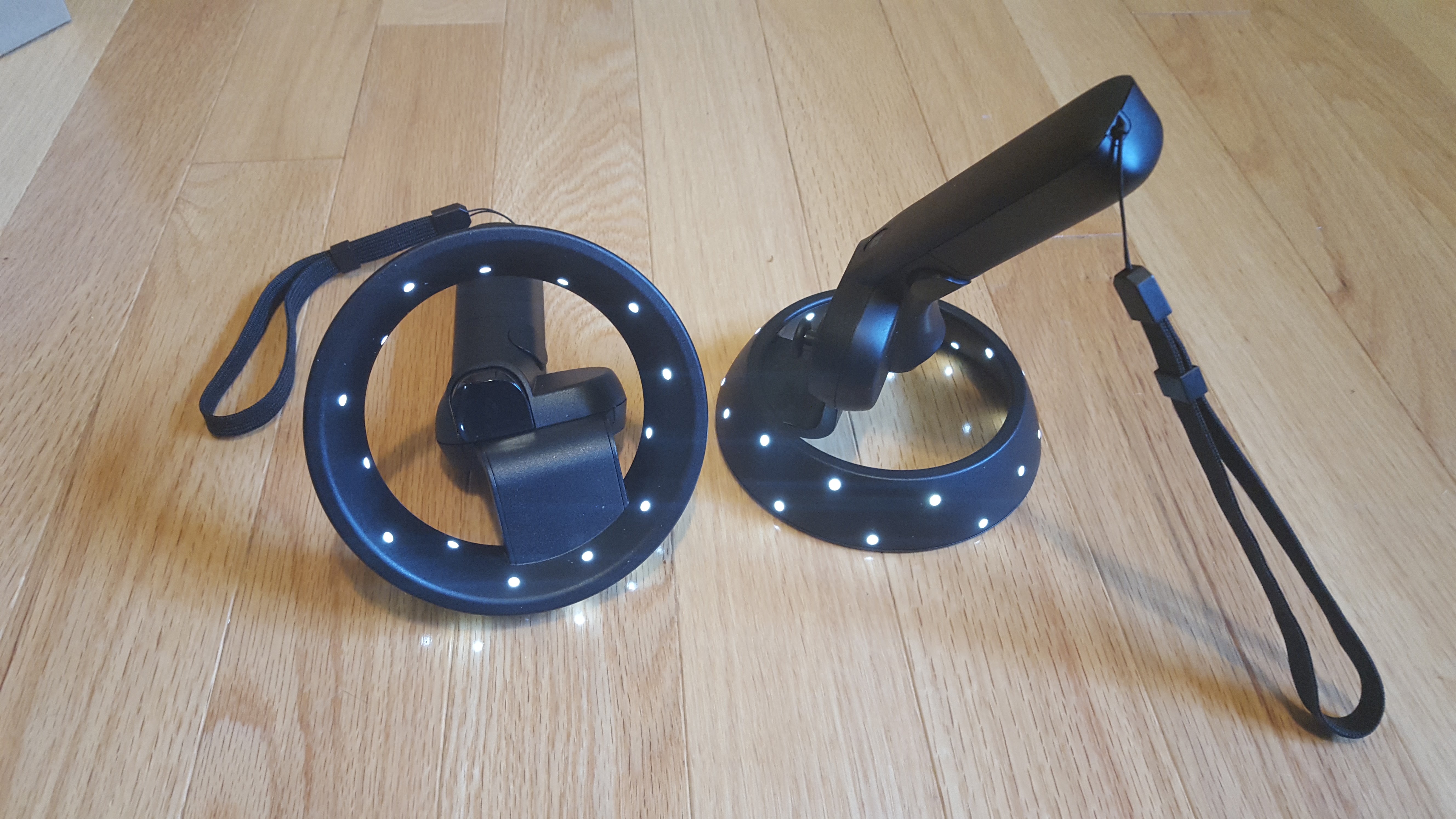 Microsoft Motion Controllers – Unboxing and first look | Packet39