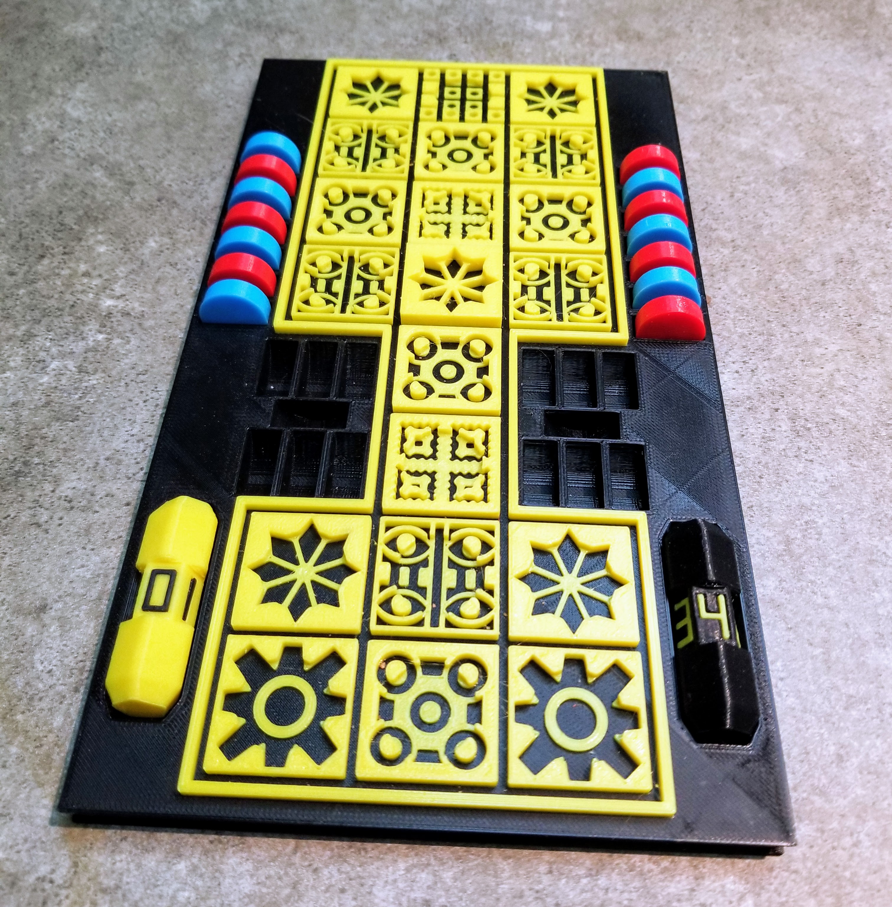 I designed the 3D printed the Royal game of Ur | Packet39